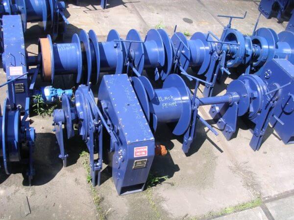 Anchor winches - Van Wijk BV