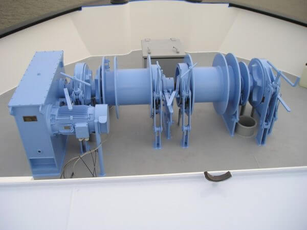 Anchor winches - Van Wijk BV